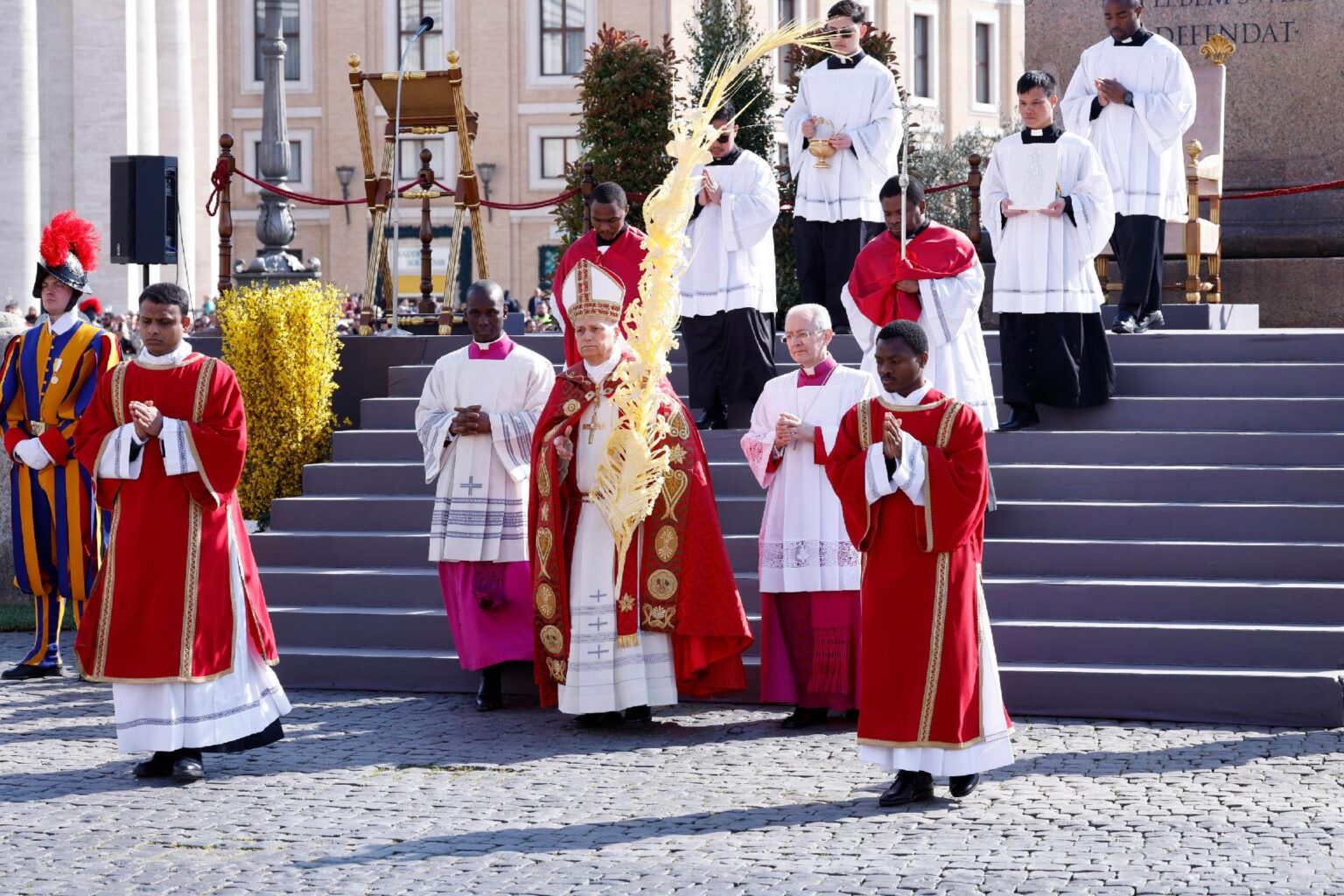 XIV. Leó pápa virágvasárnap: Ne feledjétek, hogy testvérek vagytok ...